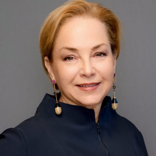 S4E5: Daphne Dufresne, Founder and Managing Partner, Awani Capital ...